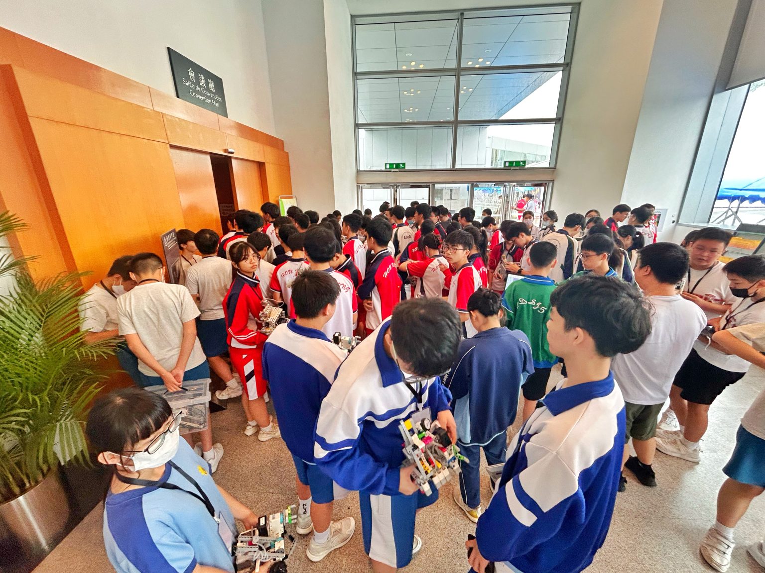 恭賀我校學生於《20232024學年澳門青少年綜合機械人科普活動選拔大賽》獲亞軍 澳門工聯職業技術中學